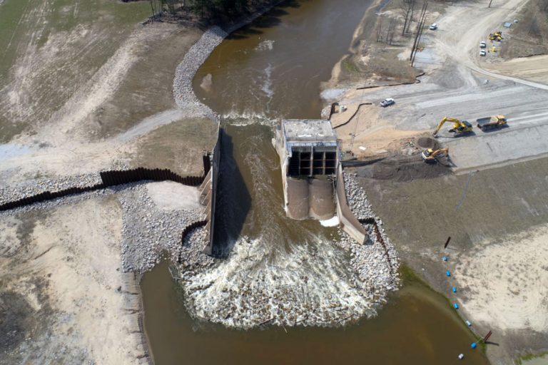 SCB Cutoff Wall Installed at Edenville Dam – DeWind One Pass Trenching