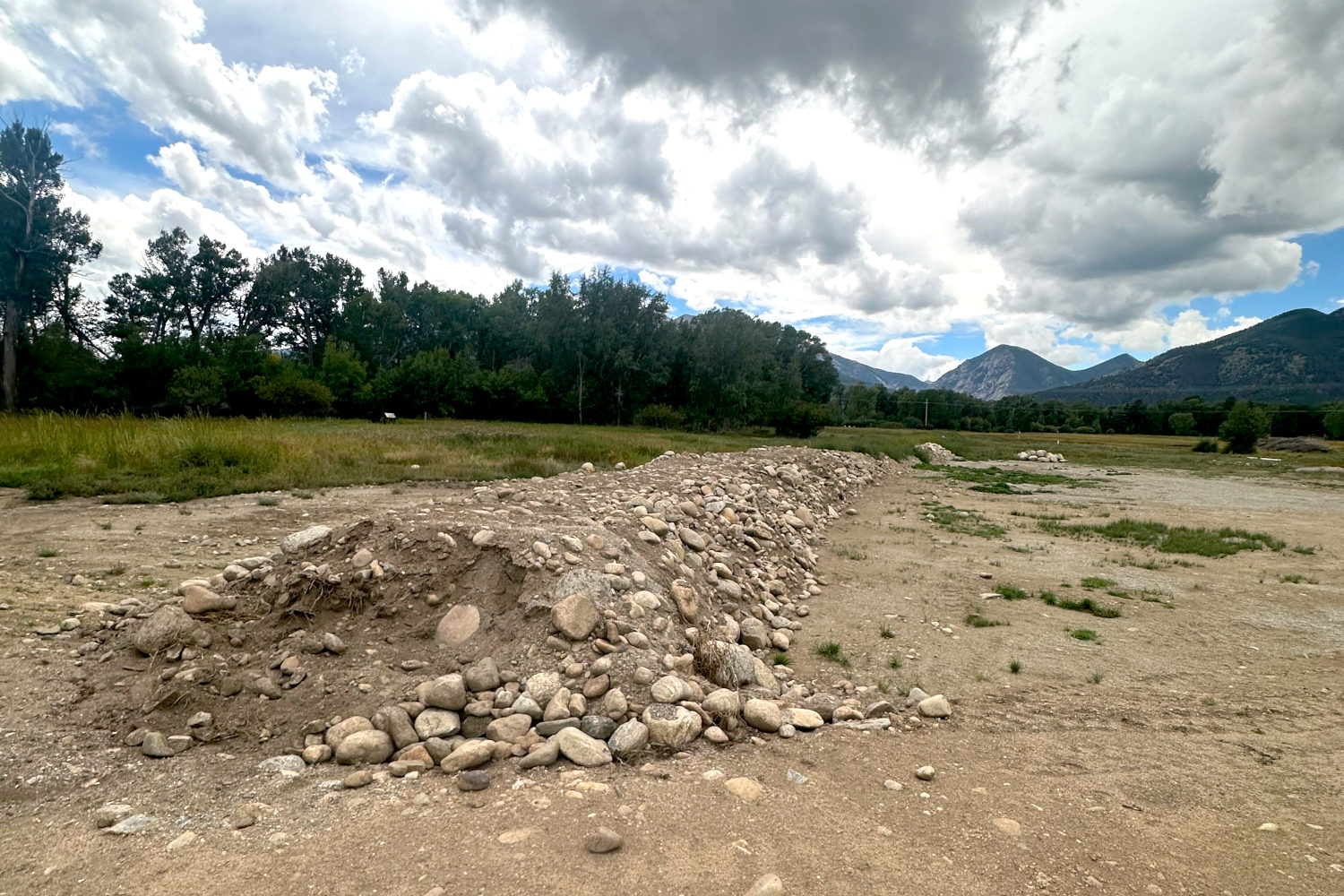 Municipal Water Supply Installation – DeWind One Pass Trenching