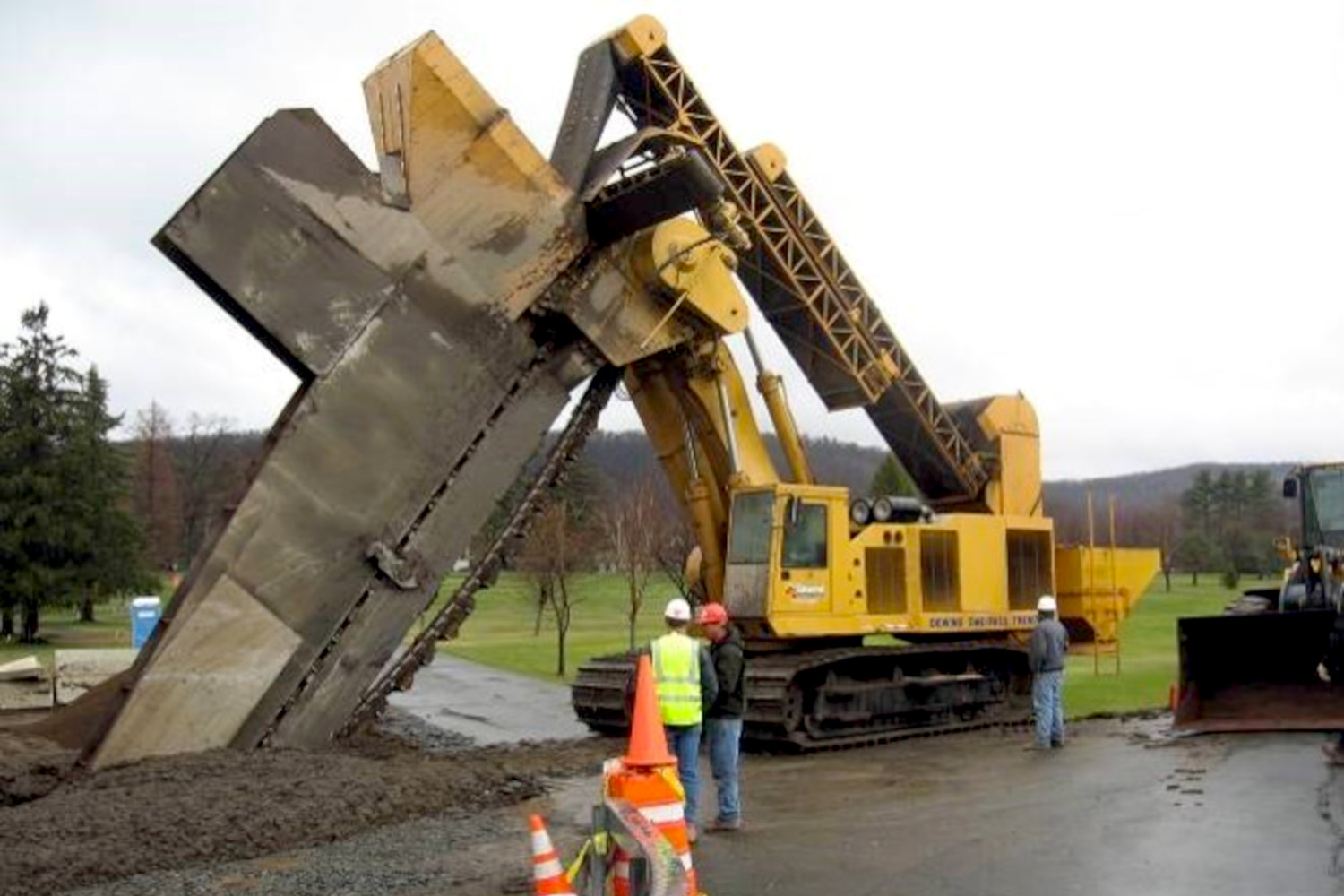 Supporting Army Readiness Through Environmental Restoration - DeWind ...